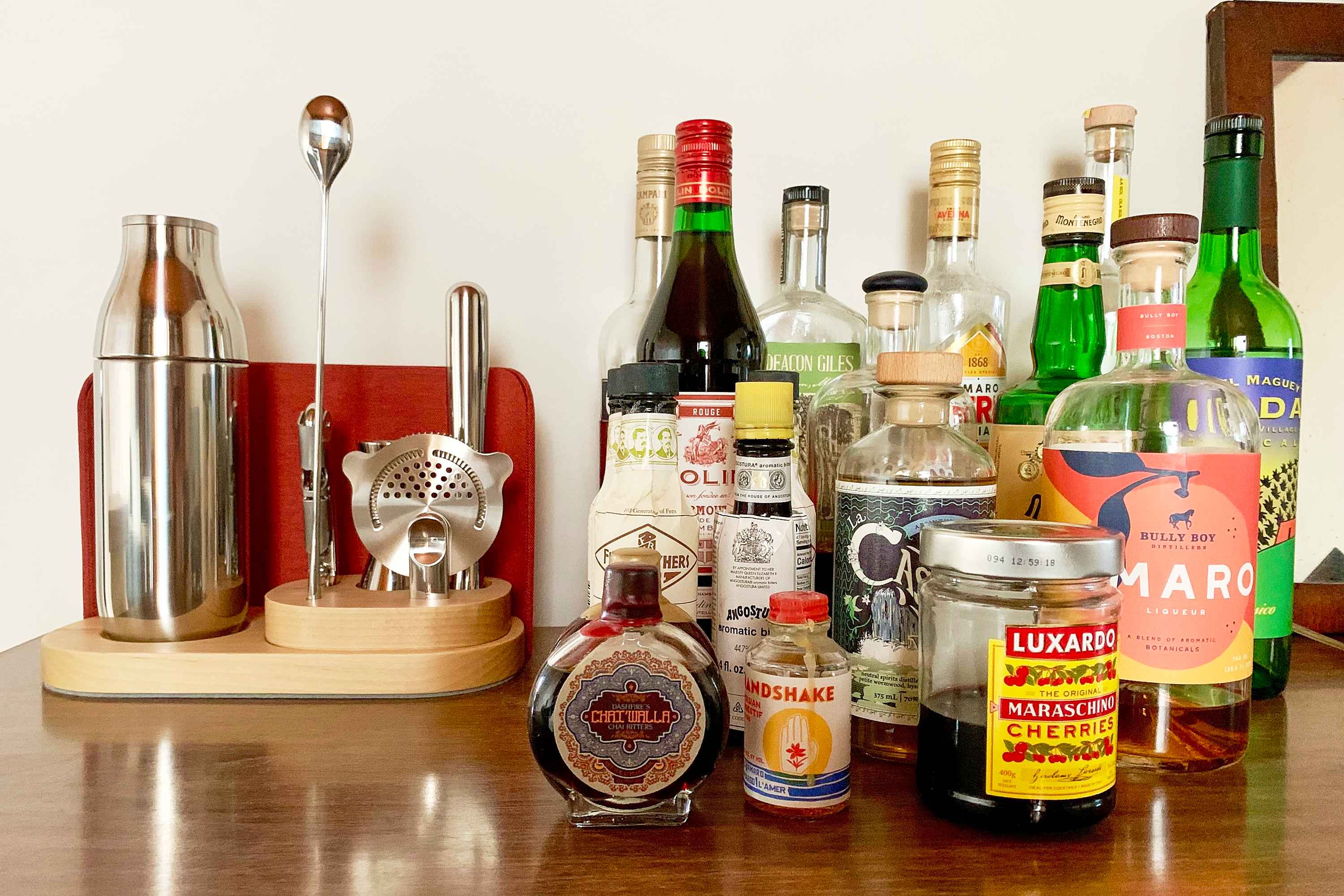 The 10 Classic Cocktails You Should Know Know How to Make | The Kitchn