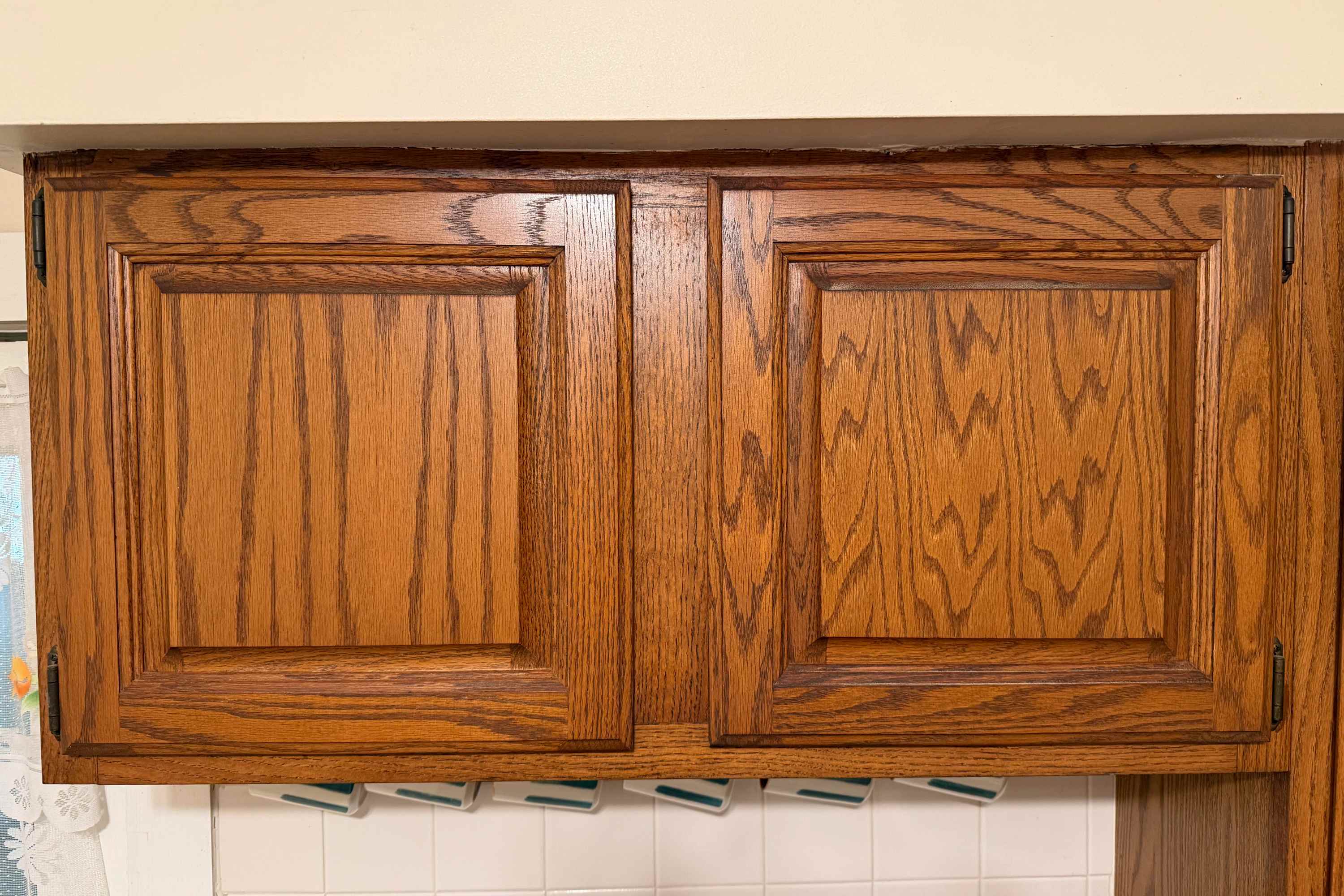 My 3-Step Cleaning Routine Keeps My Kitchen Cabinets Grease-Free | The ...